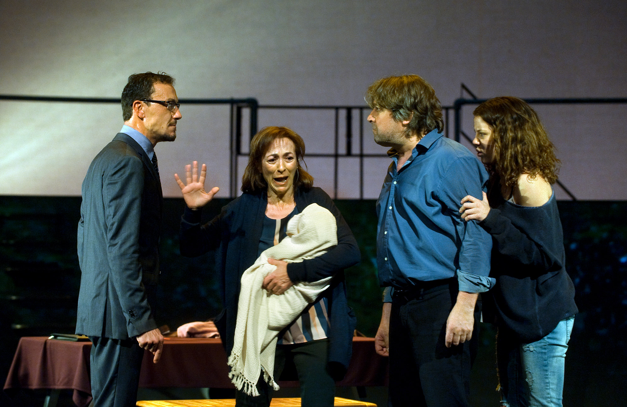 Un enemic del Poble – Kamikaze Producciones